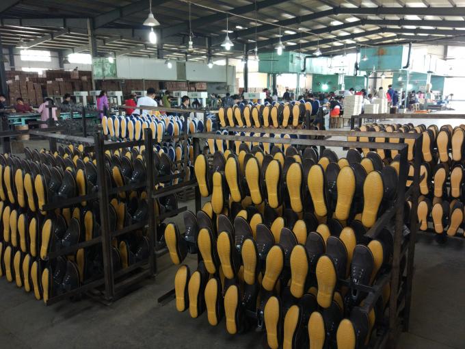 DN 1700mm Rubber Shoes Vulcanizing Industrial Autoclave